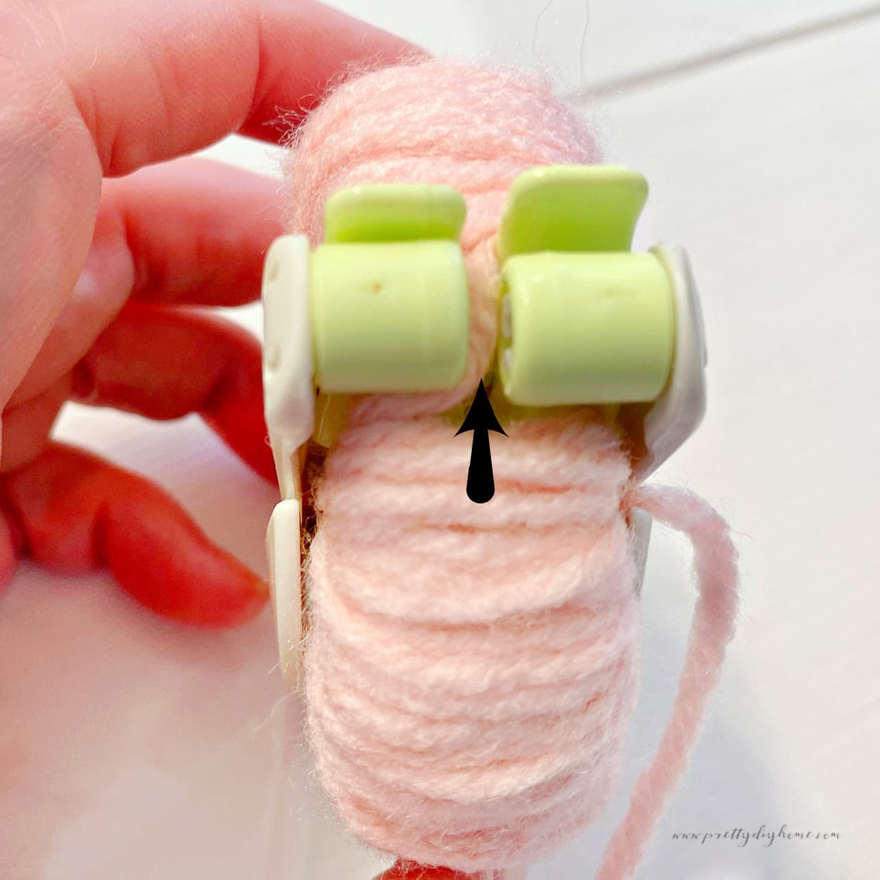 How to Make Pom Poms with the Clover Pom Pom Maker